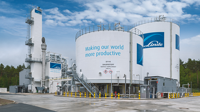 Using a comprehensive digital twin to enhance the security and safety ...