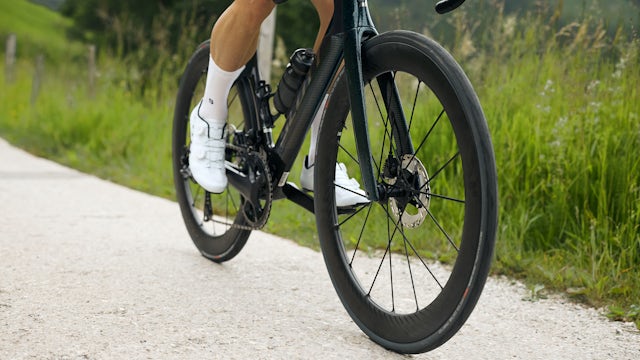 Radiate Engineering & Design uses Simcenter to optimize the monocoque ...